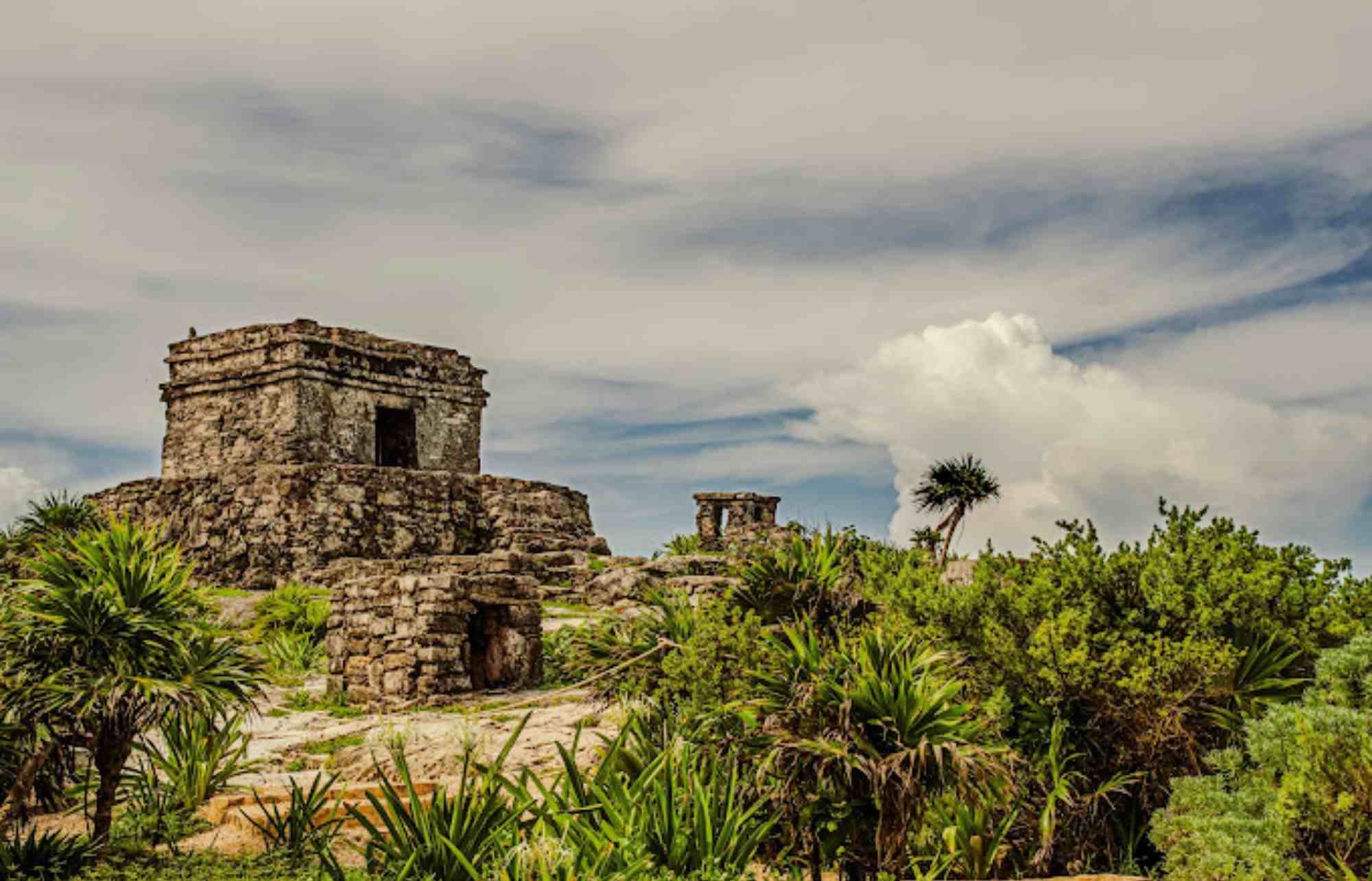 Visiting the Tulum Ruins: 2024 Guide & Tips